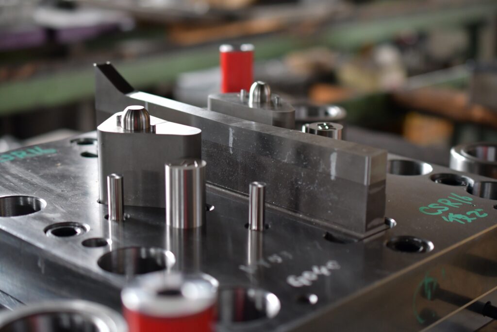 S50CとS55Cの違いを徹底解説！選び方のポイントと利用用途 - 鉄×旋盤加工製作所｜鉄×旋盤加工に特化